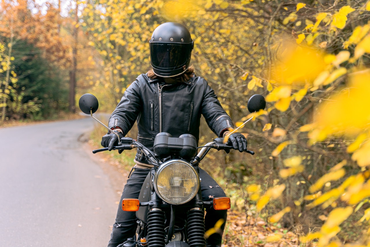 How To Wrap A Motorcycle Helmet Complete DIY Guide
